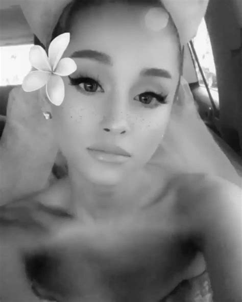 Ariana Grande Nuda Sexy Fotografie Celebrit Nuda