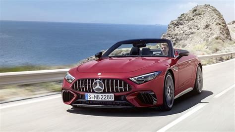 Mercedes Amg Sl Comes Back To Mix It With Convertibles From Bmw