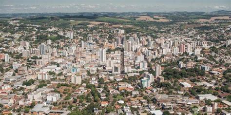 Câmara de Pato Branco abre concurso de nível médio e superior