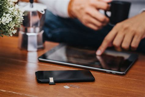 Replacing SIM Card In IPhone 8 A Step By Step Guide Robots Net