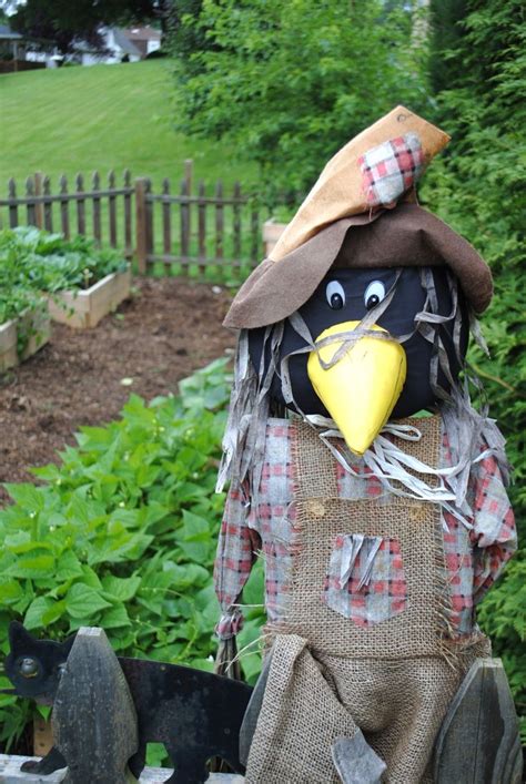 Scarecrow Diy Scarecrow Scarecrows For Garden Halloween Scarecrow