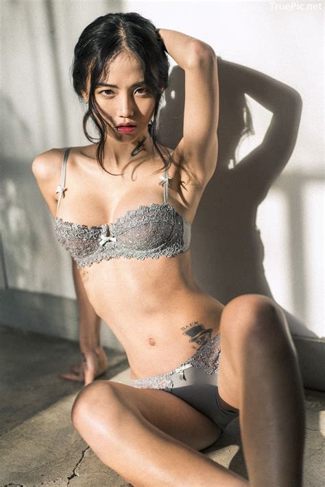 Korean Fashion Model Baek Ye Jin Sexy Lingerie Collection 2