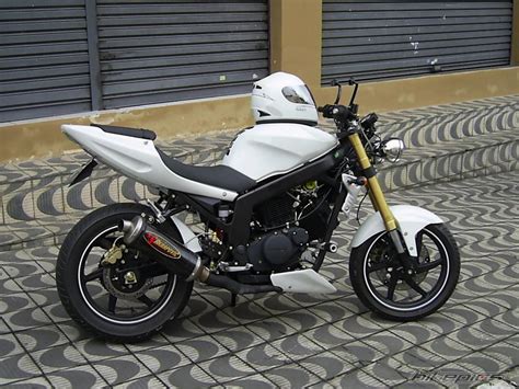 2007 Hyosung GT 250 Naked GT 250 Comet Moto ZombDrive