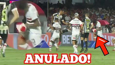 Lance do gol anulado do São Paulo contra o Santos Gol do Erick