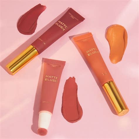 Revolution Pro Iconic Matte Cream Blush Wand Stripped Pink Revolution