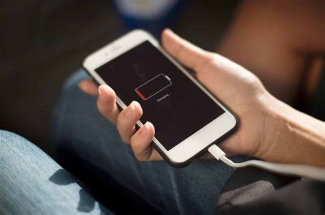 Cách sạc pin điện thoại iPhone đúng cách giúp không bị chai pin Minh