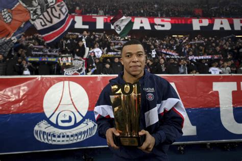 Football avec son 201e but Kylian Mbappé devient seul meilleur