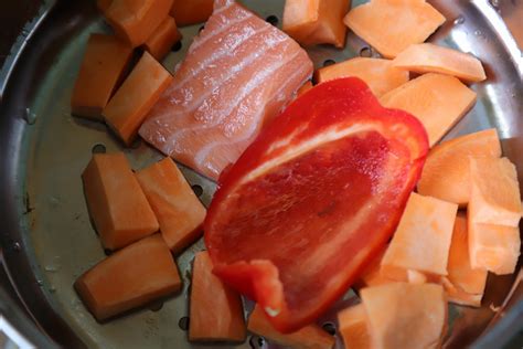 La I Os Tyrel Su Sald I Ja Bulve Ir Paprika Zuikio Receptai