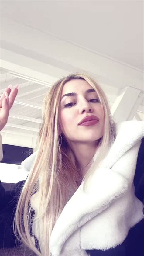 AMBR Ava Max Brasil On Twitter AvaMax Ao Som De One Of Us