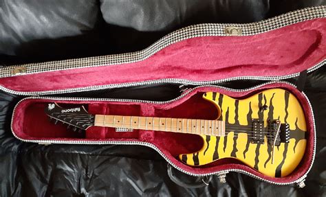 MEC Fishbone Wonder White Tweed Guitar CASE Fits Many Strat Les