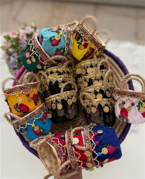 Pin by Um Misk on ثيم رمضاني Wedding crafts diy Bridal gift