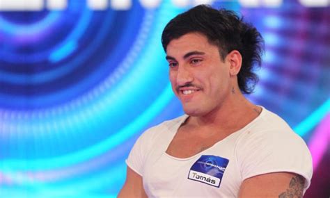 Video Y Pol Mica En Gran Hermano Qu Le Metieron A Tom S Holder