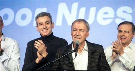 Juan Schiaretti cerró la paritaria estatal y selló la paz gremial para