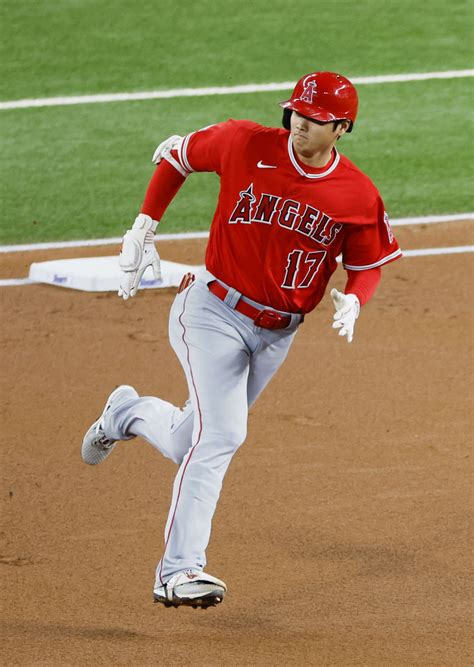 Baseball Shohei Ohtani Has 2 Hits Reaches Base 5 Times As Angels Win