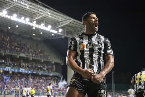 Hulk comemora gol importante Clube Atlético Mineiro