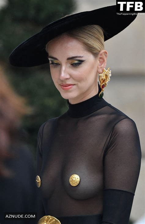 Chiara Ferragni Sexy Seen Braless Flashing Her Nude Tits At Paris