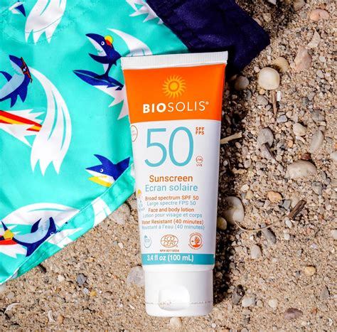 Biosolis Leche solar SPF 50 para niños suave con la piel protección