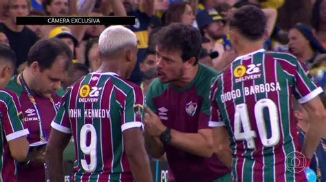 Diniz profetiza consagração de John Kennedy em vitória Fluminense Vai