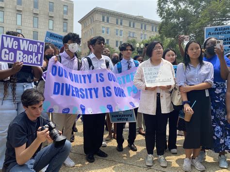 US Supreme Court Strikes Down Use Of Affirmative Action In College