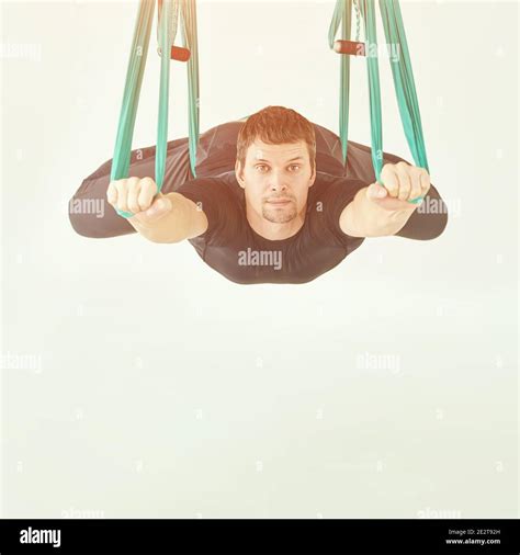 Male Contortionist Hi Res Stock Photography And Images Alamy