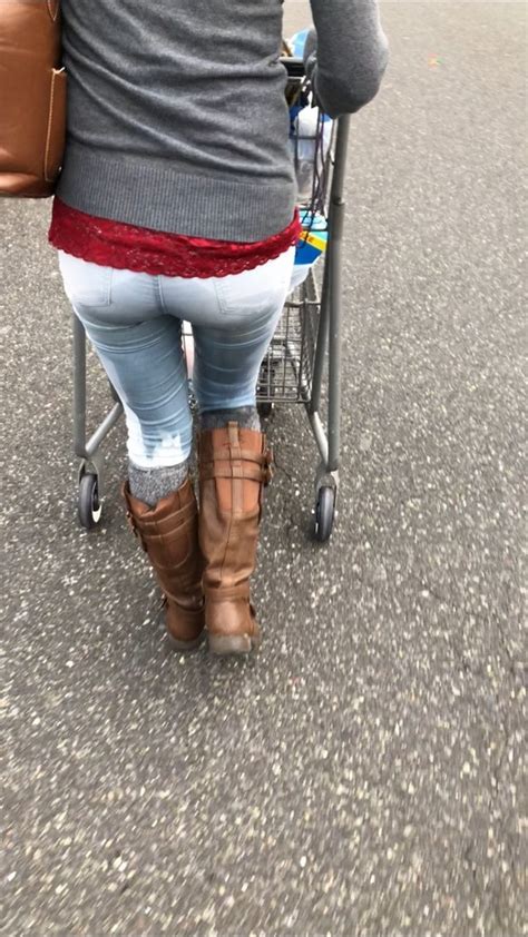 Wetscarlet511 — I Felt So Naughty To Pee My Pants In Public