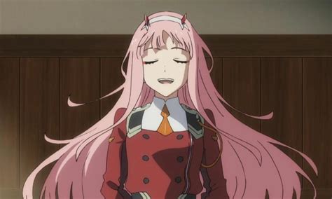Você vai se apaixonar nesse cosplay de Zero Two feito pela anibae irl