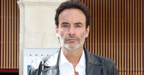 Anthony Delon Adorable et rare cliché de sa fille Liv avec son grand