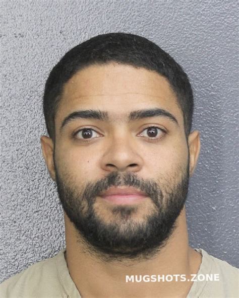 MARTINEZ DANNY MOISES 08 31 2022 Broward County Mugshots Zone