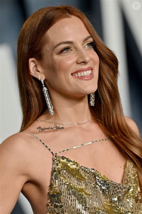Photo Riley Keough au photocall de la soirée Vanity Fair lors de la
