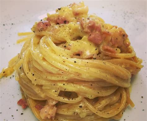 La ricetta originale degli spaghetti alla carbonara la pasta più amata