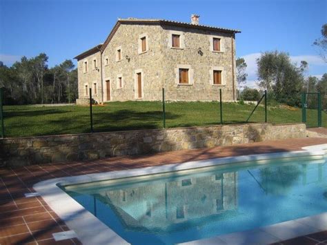 10 Casas Rurales para Grupos Grandes en Cataluña