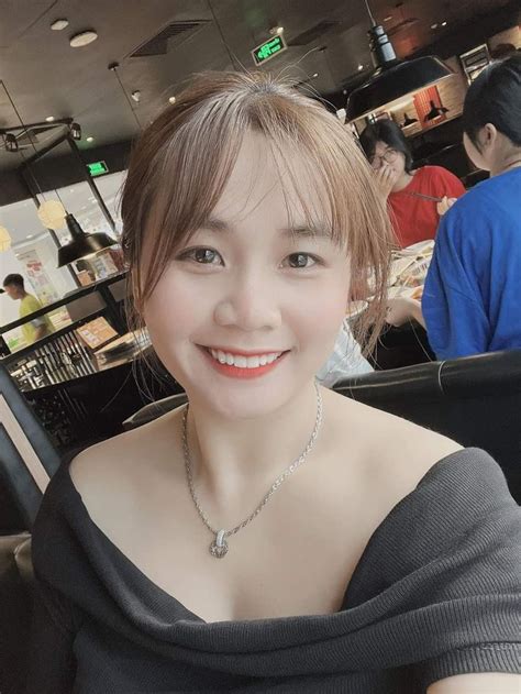 Ghim C A Kh Ng Danh Tr N Hot Girl Trong