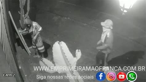 Bandidos Foram Flagrados Por C Meras De Seguran A Invadindo E Furtando