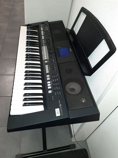 Keyboard Yamaha PSR S650 inkl Ständer Kaufen auf Ricardo