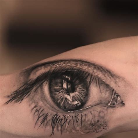 Realistic Eyeball Tattoo