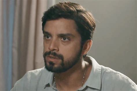Renascer José Venâncio descobre safadeza de Eliana e se revolta diante