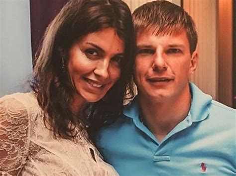 Супруга Андрея Аршавина получает угрозы от футболиста Экспресс газета