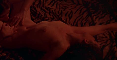 Nackte Lori Wagner In Caligula