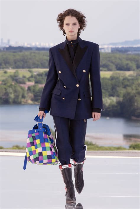 Louis Vuitton Resort 2022 Fashion Show The Impression