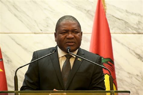 Folha de Maputo Notícias Nacional PR Nyusi profere uma