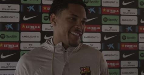 Barcelona pode adiar apresentação de Vitor Roque entenda