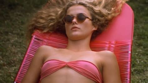 Keri Russell Eight Days A Week 1997 Celebs Roulette Tube
