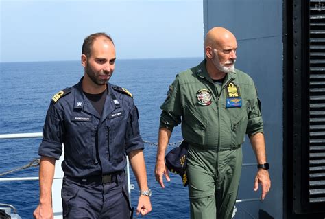 Il Capo Di Stato Maggiore Della Difesa In Visita A Bordo Di Nave Libra