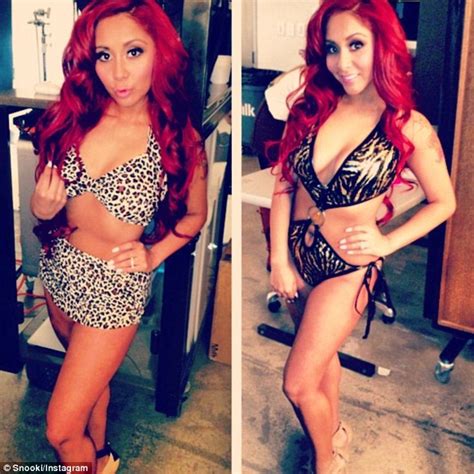 Snooki Shows Off Her Beach Ready Body Ahead Of Summer In Two Bikinis Daily Mail Online