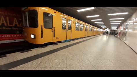 Berliner U Bahn U9 F Schaltwerker Einheit F76E Richtung Rathaus
