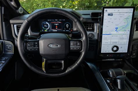 Photo 15 Ford F 150 Electrique Tableau Bord Essai Ford F 150
