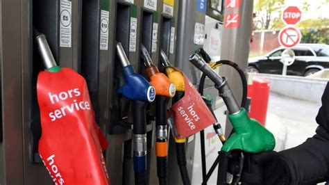Pénurie de carburants au moins 15 de stations touchées en France