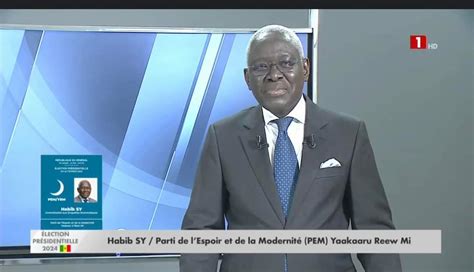 Habib Sy se retire de la course à la présidentielle au profit de