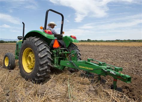 Kurosu Cia S A Arado De Vertedera 945 Labranza John Deere LA