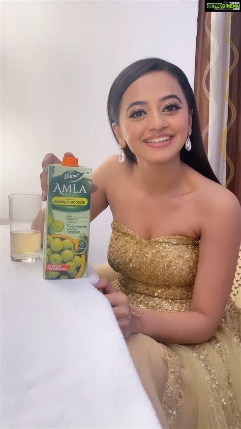 Helly Shah Instagram Zaraaaaa Happpyyy Buddayyy I Miss U Too